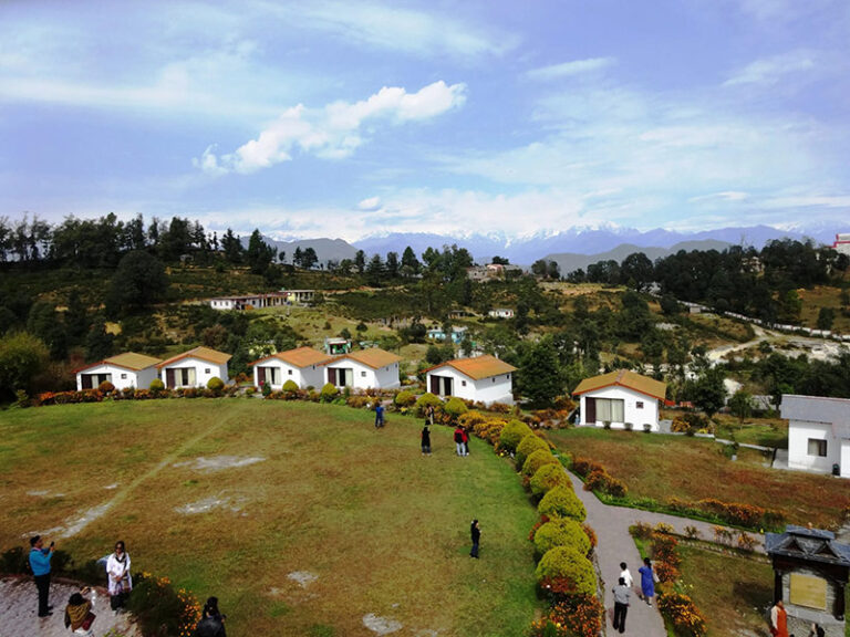 Visit this Hidden Gem of India in Uttarakhand: Chaukori