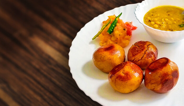 Lip-Smacking Indore Street Food You Must Try