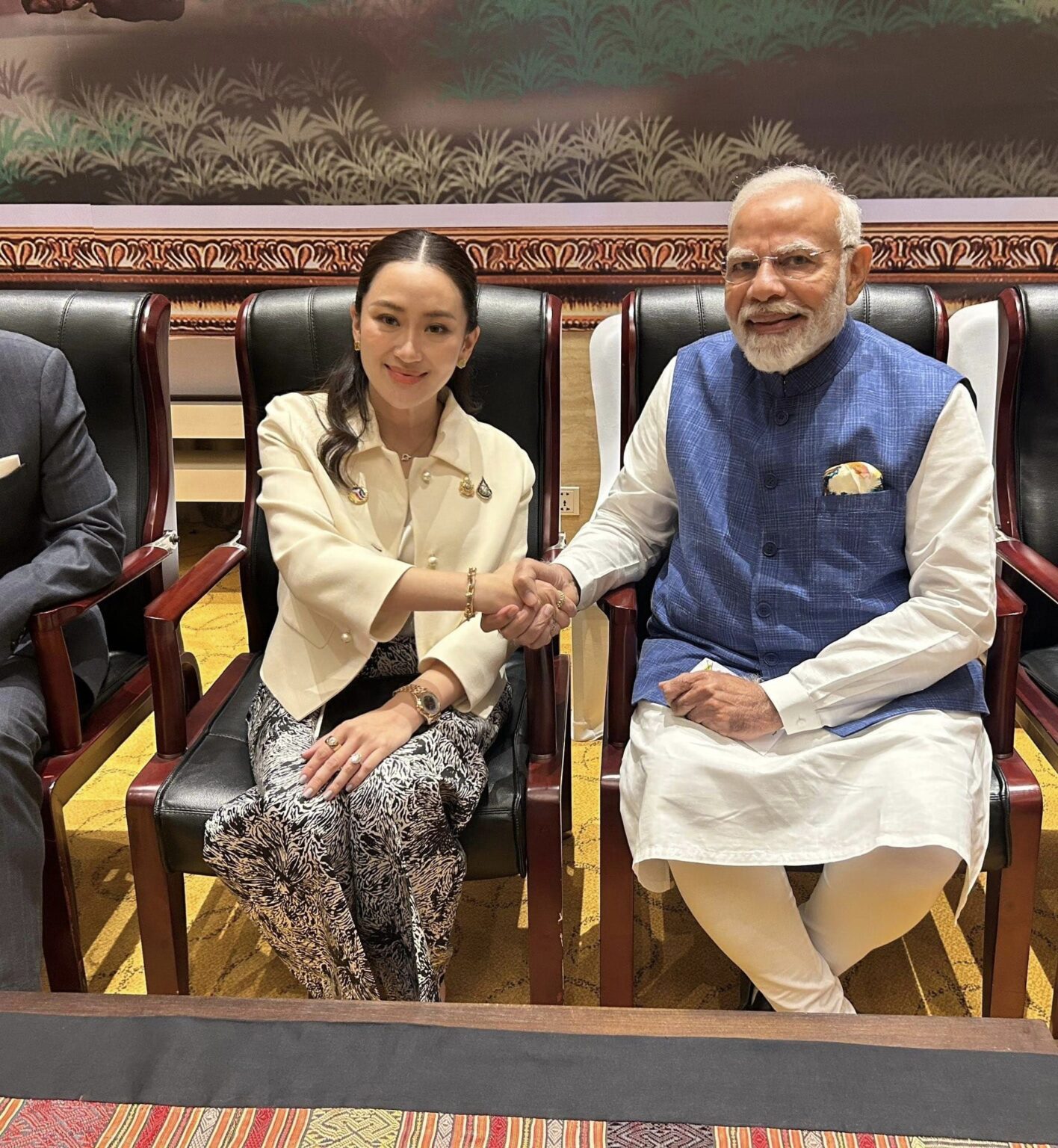 Indian PM Narendra Modi Meets Thai PM Paetongtarn Shinawatra at East ...