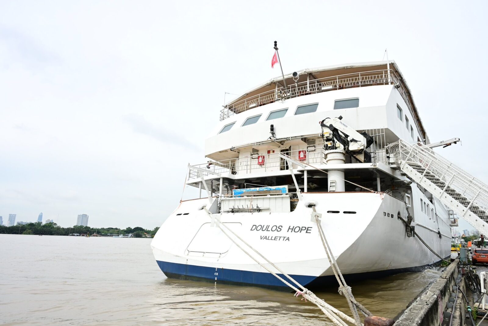 Floating Bookstore Doulos Hope Is Back in Bangkok
