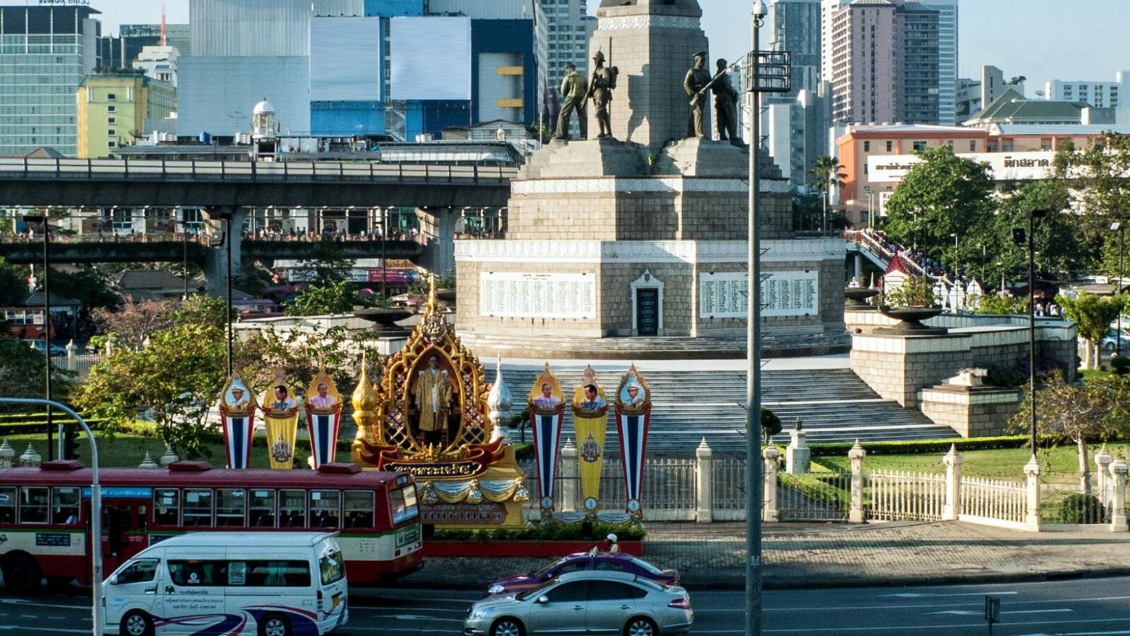 Ever Passed Victory Monument and Wondered What’s Actually There?